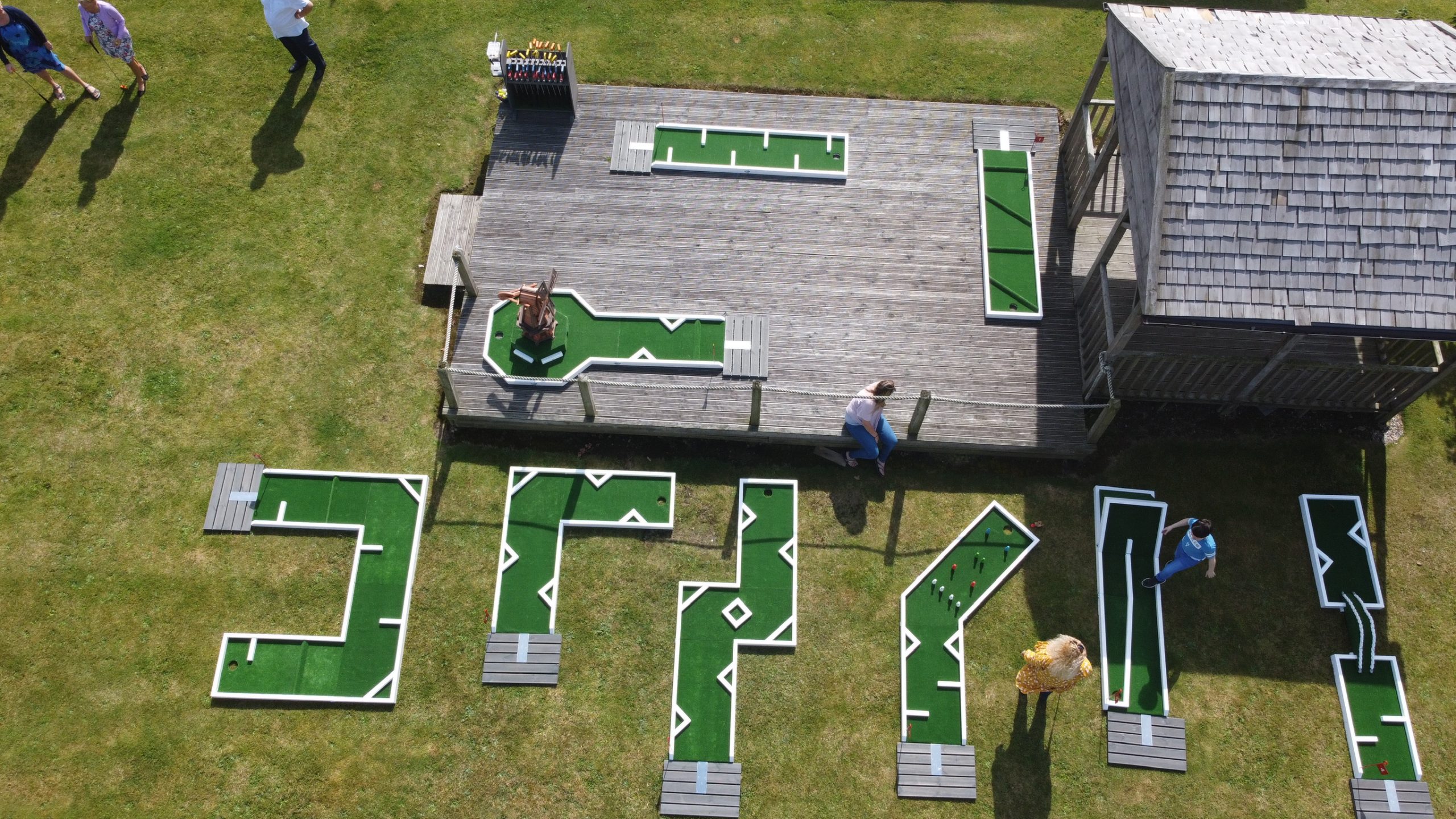 Portable Crazy Golf - Elephant Rock Events